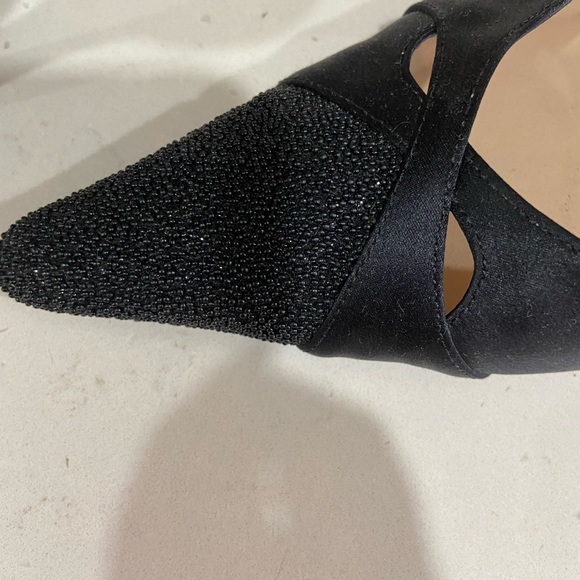 Isaac Mizrahi | Shoes | Isaac Mizrahi Black Satin Evening Pumps | Poshmark